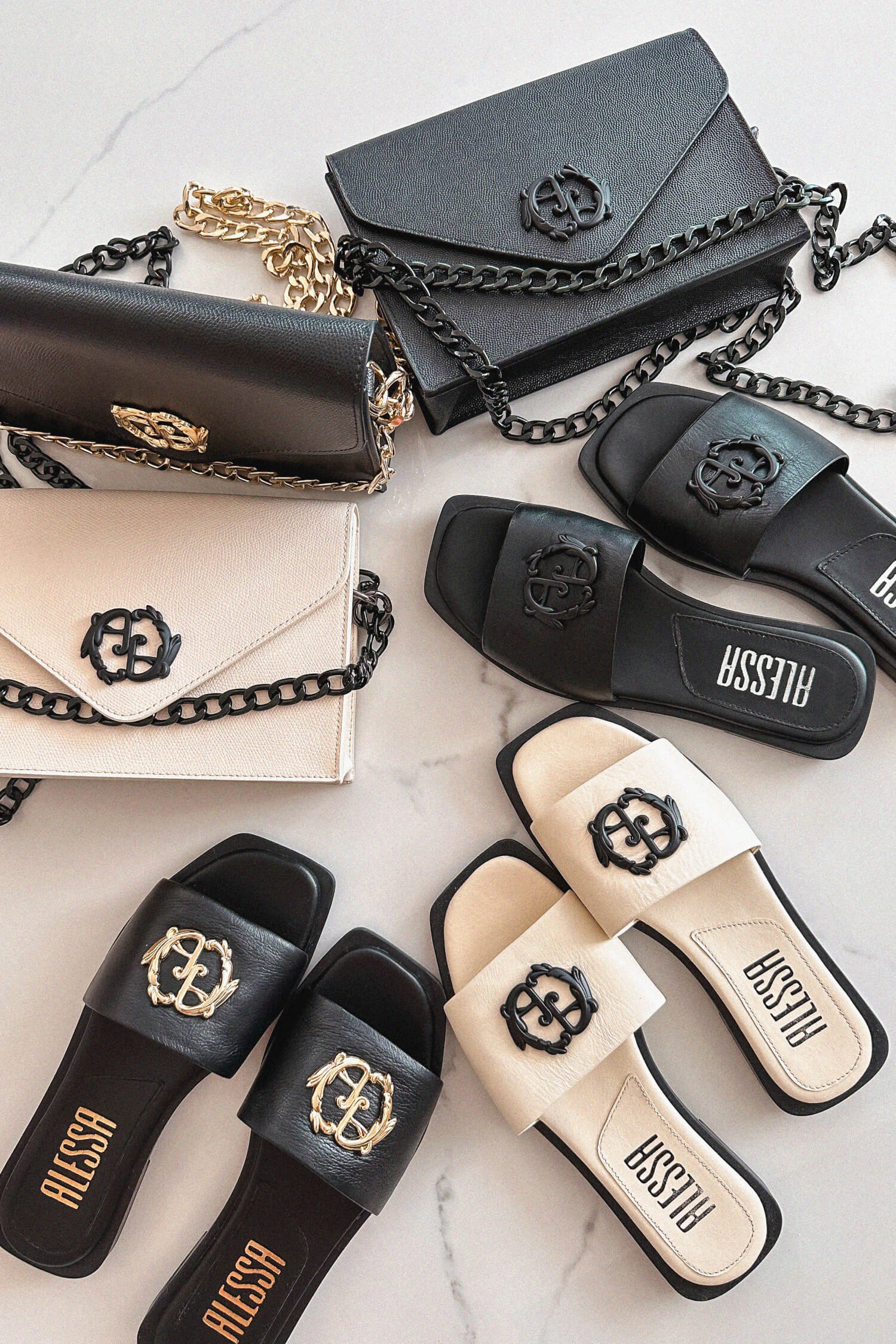 Rococo Logo Чехли - Black/Gold — Alessa